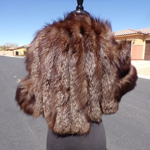 S-M (8-10) Real SILVER FOX FUR Stole Shawl Wrap, Fox Fur in Brown/ivory ...
