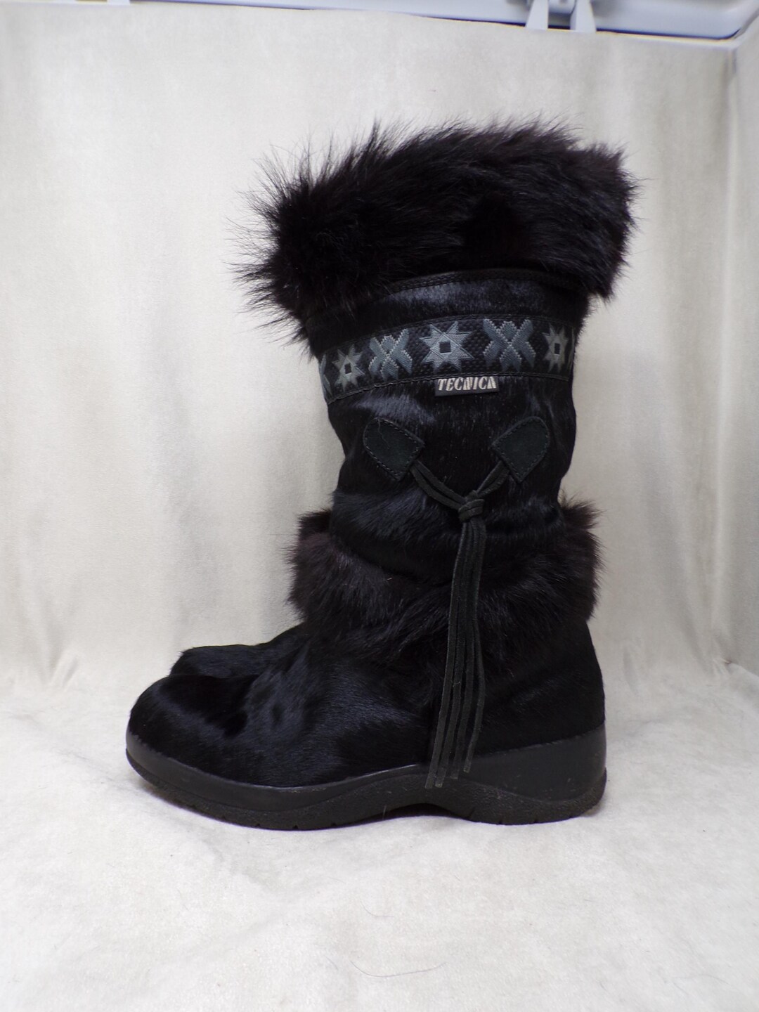 Wm (8.5) TECNICA Real Fur Boots, High Quality, Black, Apres Ski Boots ...