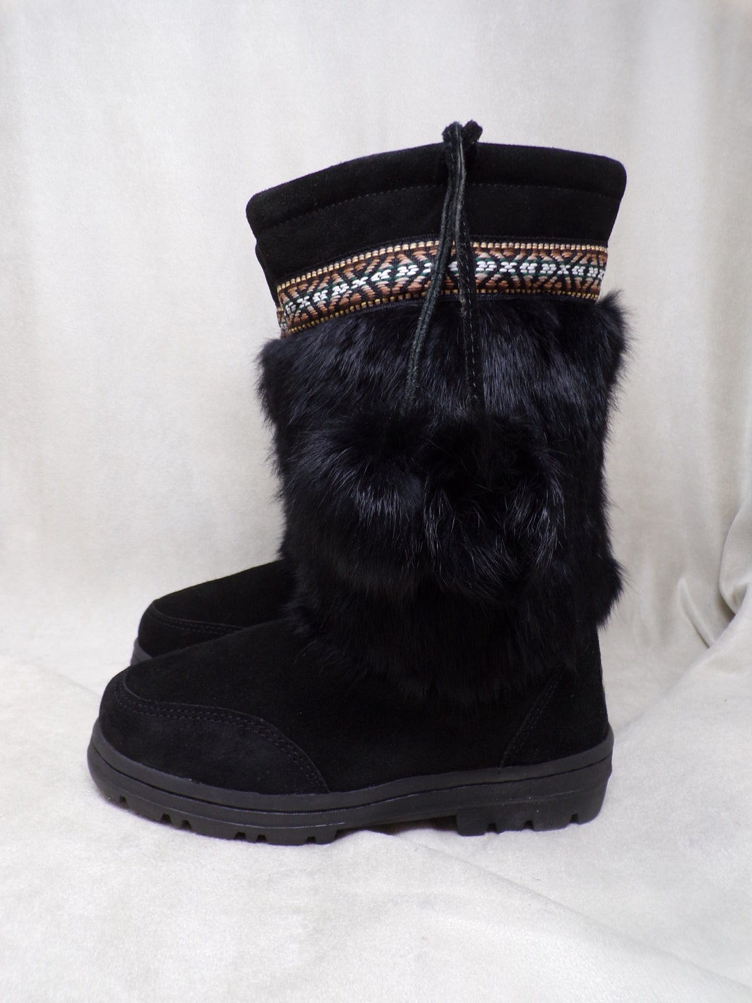 NWOT Wm (6) Real RABBIT FUR Boots by Minnetonka, High Quality, Black ...