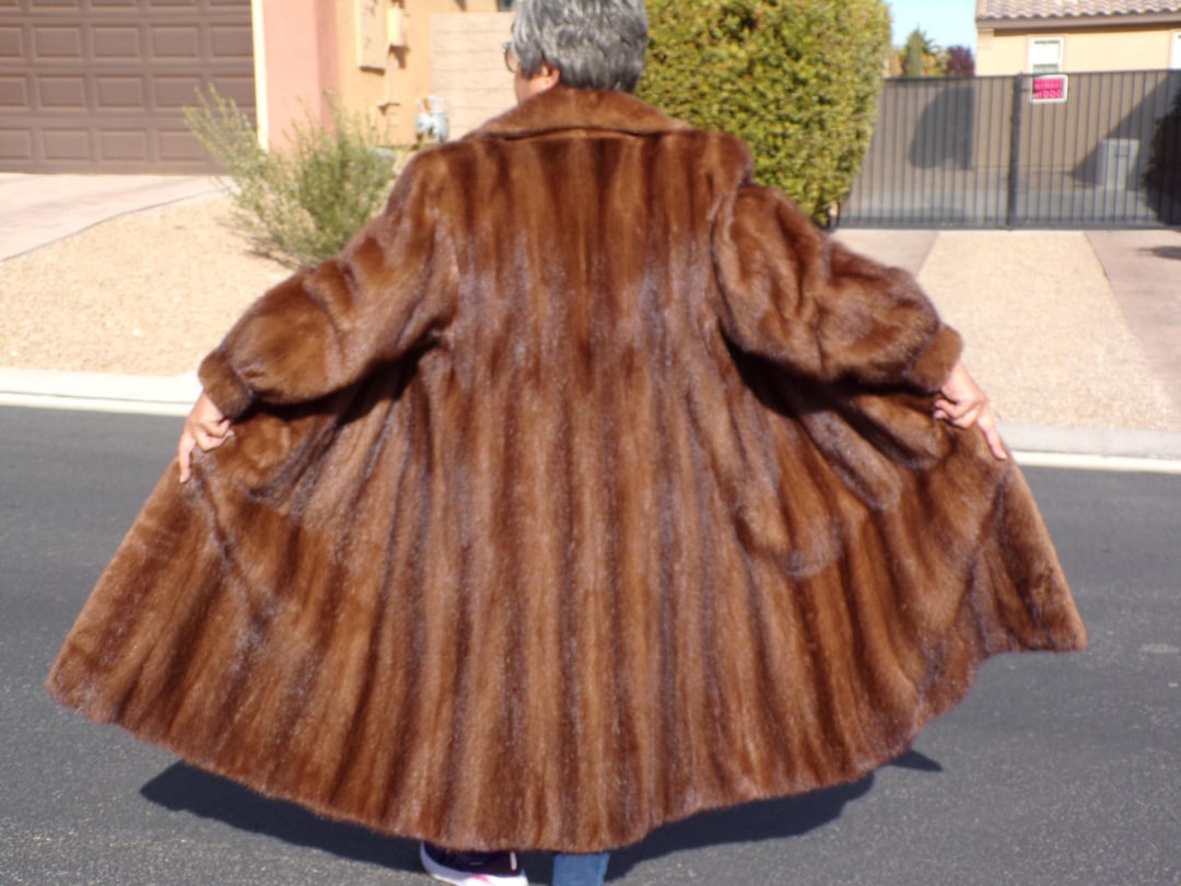 LP/X-LP (14-16) Real Ranch MINK Swing Coat, Nice Quality Pelts, Brown ...