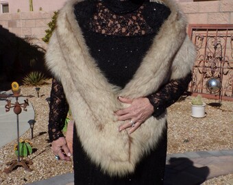 S (6-8) Real BLUE FOX Fur Stole Stoll Shawl Wrap, by SAGA Fox, Ivory W ...