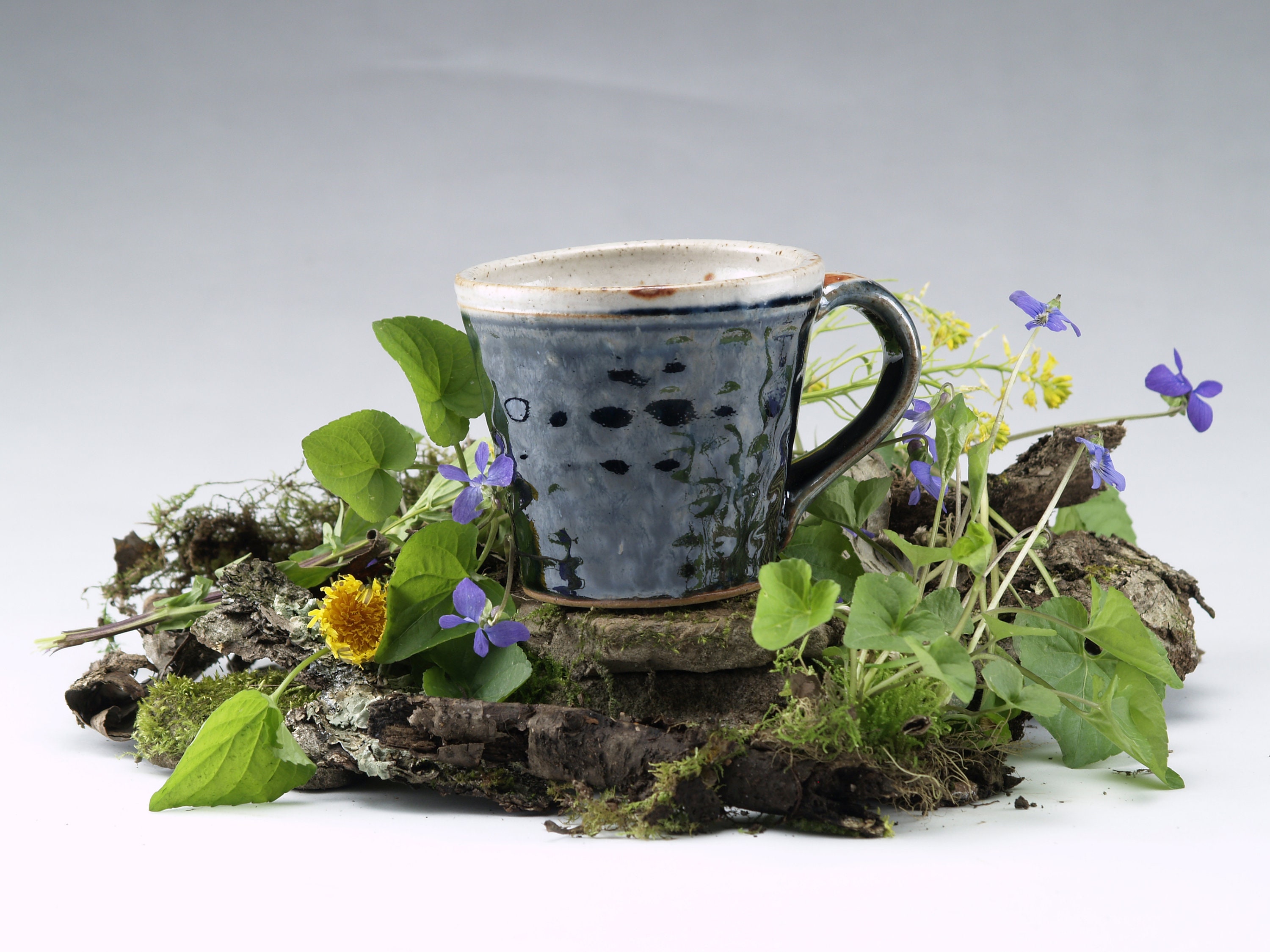 V-shape Mug With Handle Wheel Thrown Mug V-shape Bicolor - Etsy