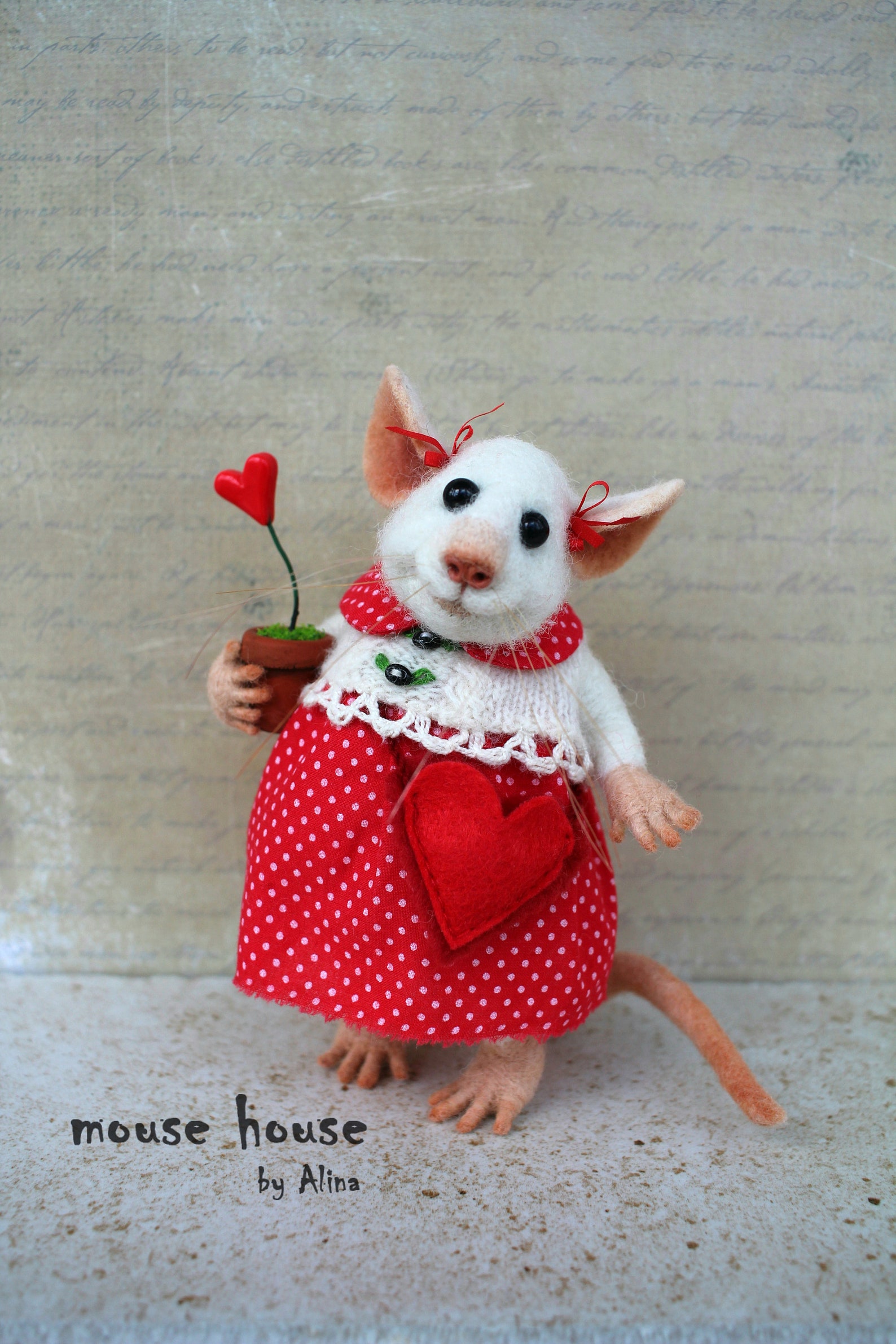 Lovely Mouse With Heart, Cute Gift Idea - Etsy