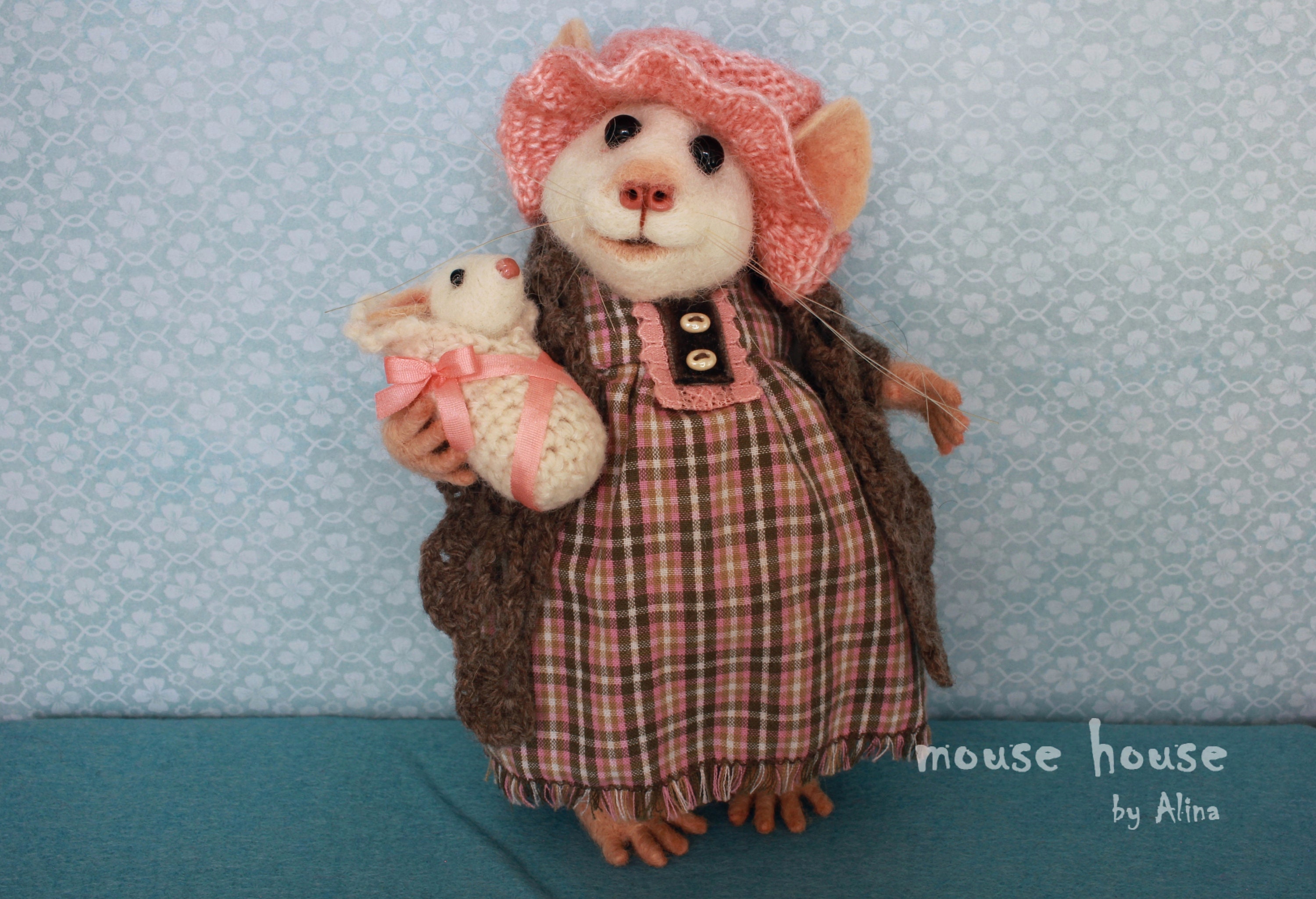 Mouse With a Little Baby Mouse Cool Christmas Gift for | Etsy