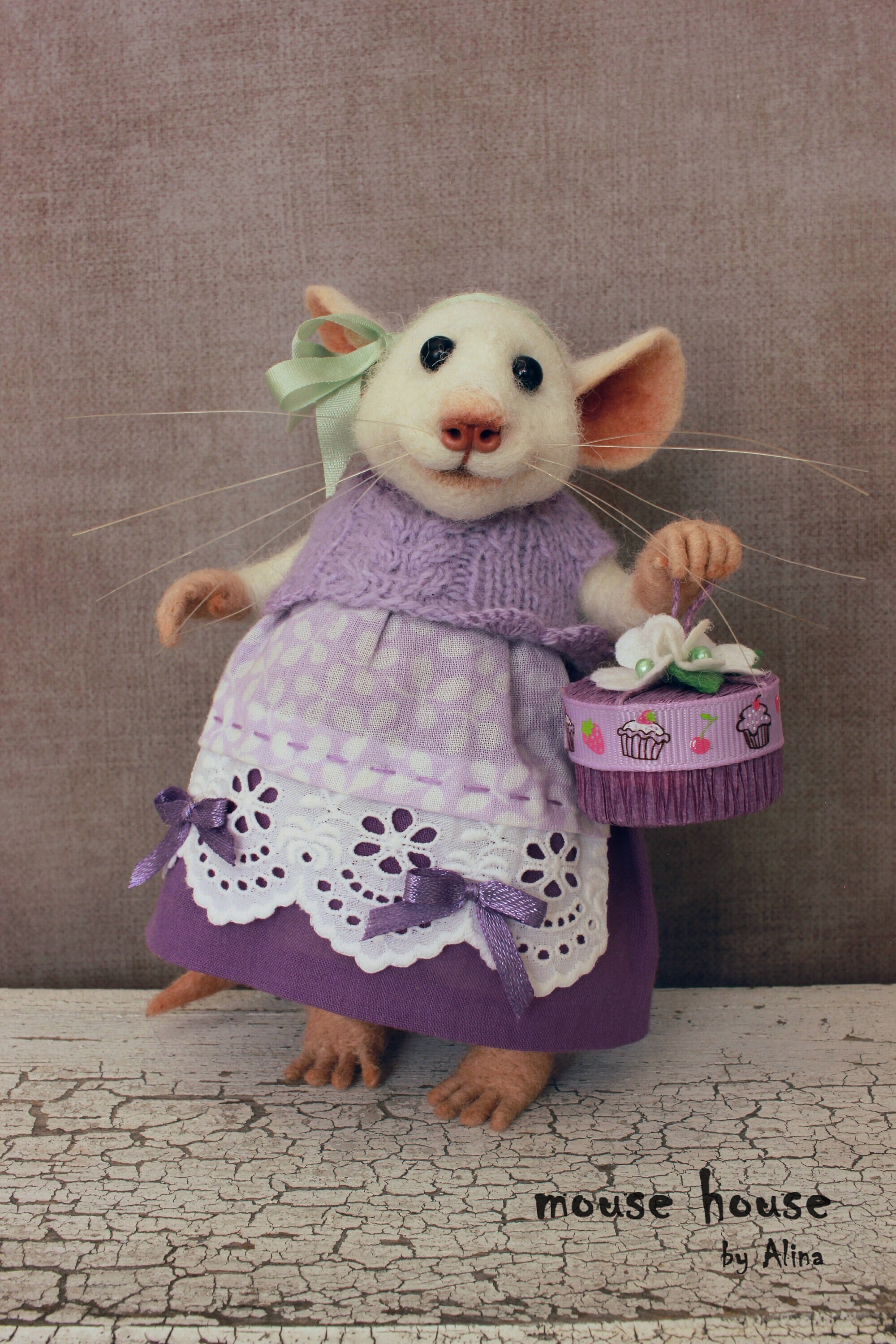 Lavender Mouse With a Gift Box Cute Birthday Present Felt - Etsy