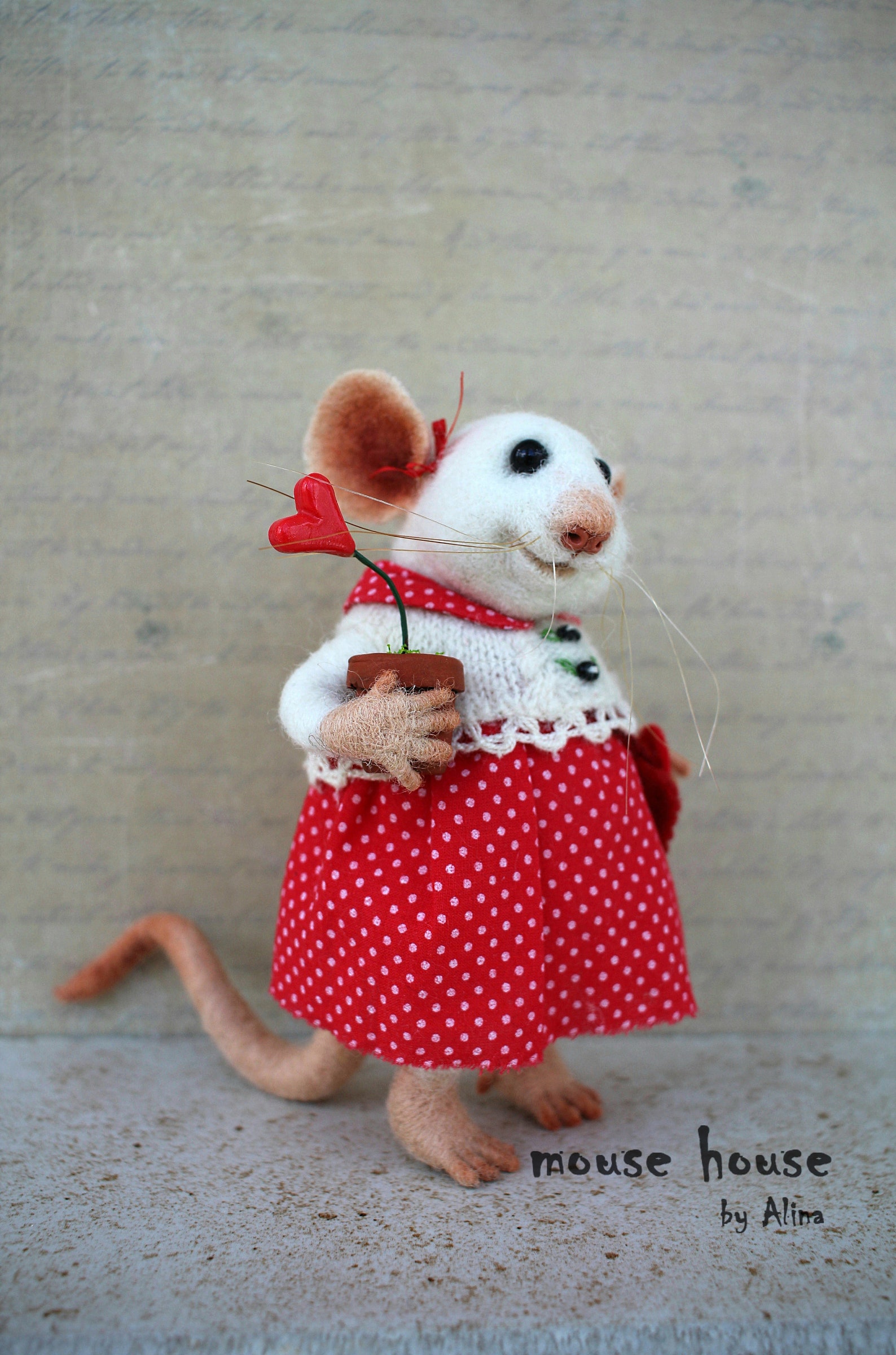 Lovely Mouse With Heart, Cute Gift Idea - Etsy