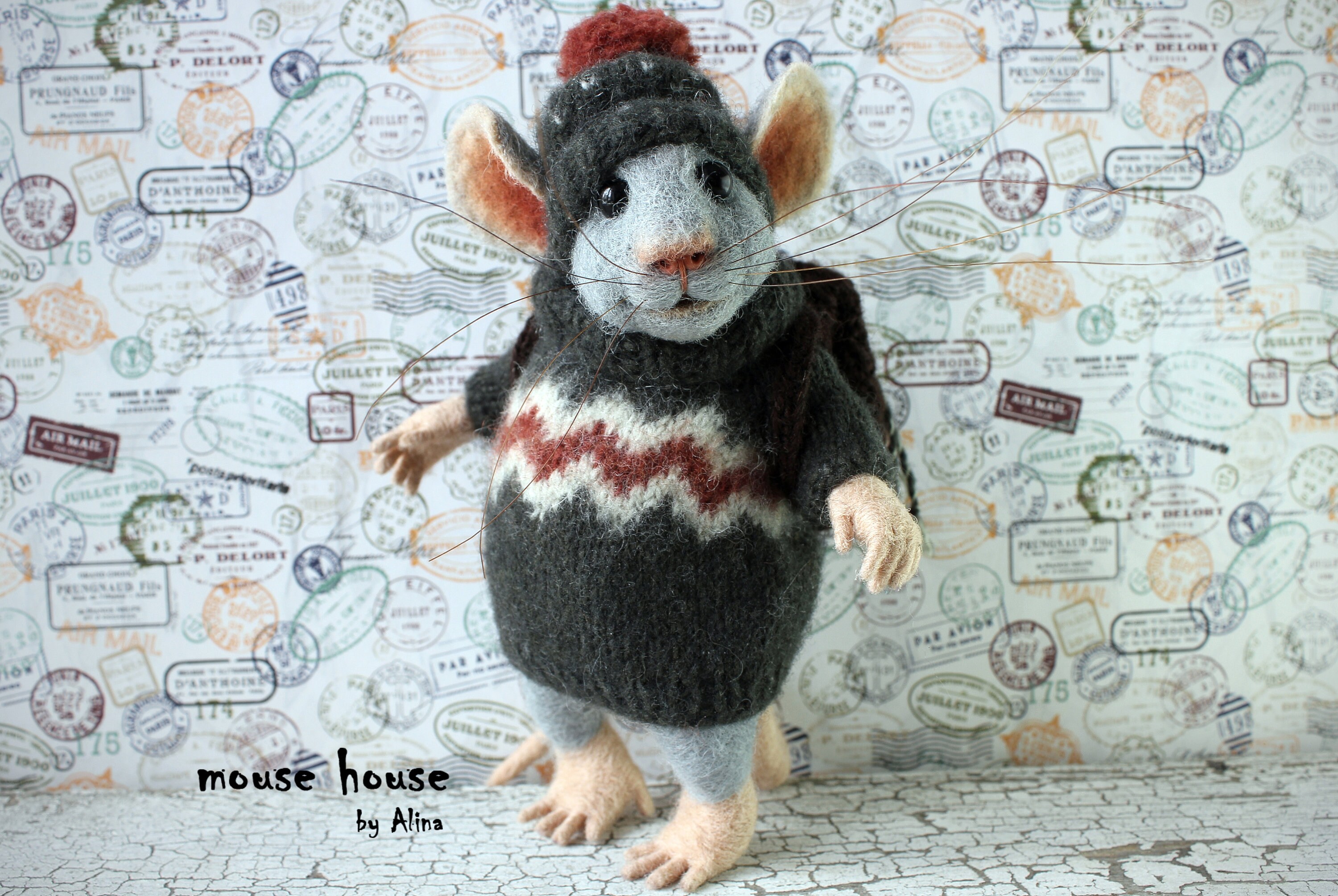 Traveler Mouse With Backpack Tourist Mouse Discoverer Grey Rat Needle ...