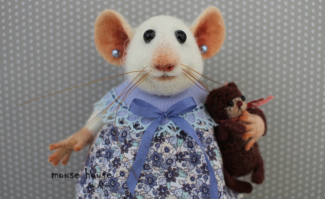 Mouse With Bear, Needle Felted Mouse, White Mouse, Dressed Mouse, Soft ...