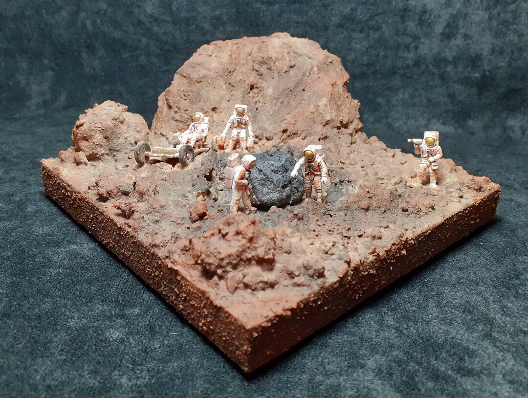 Mars / Martian Meteorite Crash & Astronauts Model Diorama - Handmade ...