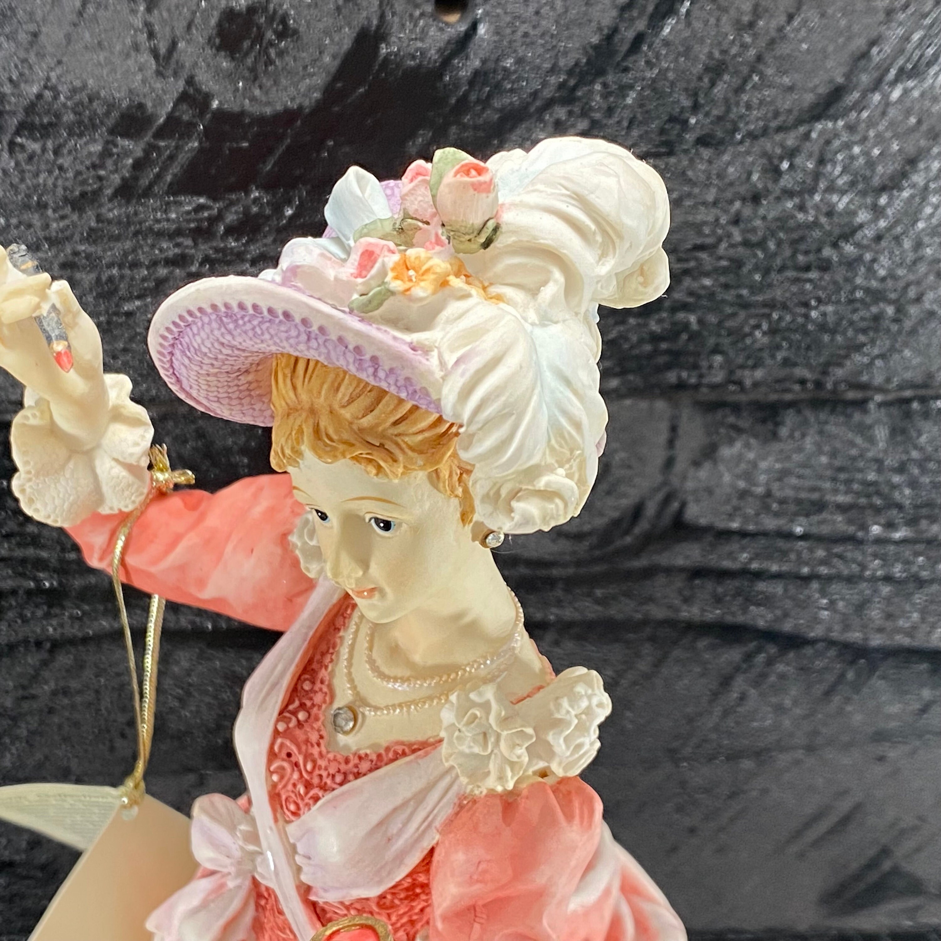 Gentili Collection Victorian Woman Fine Art Figurine - Home Furnishings ...