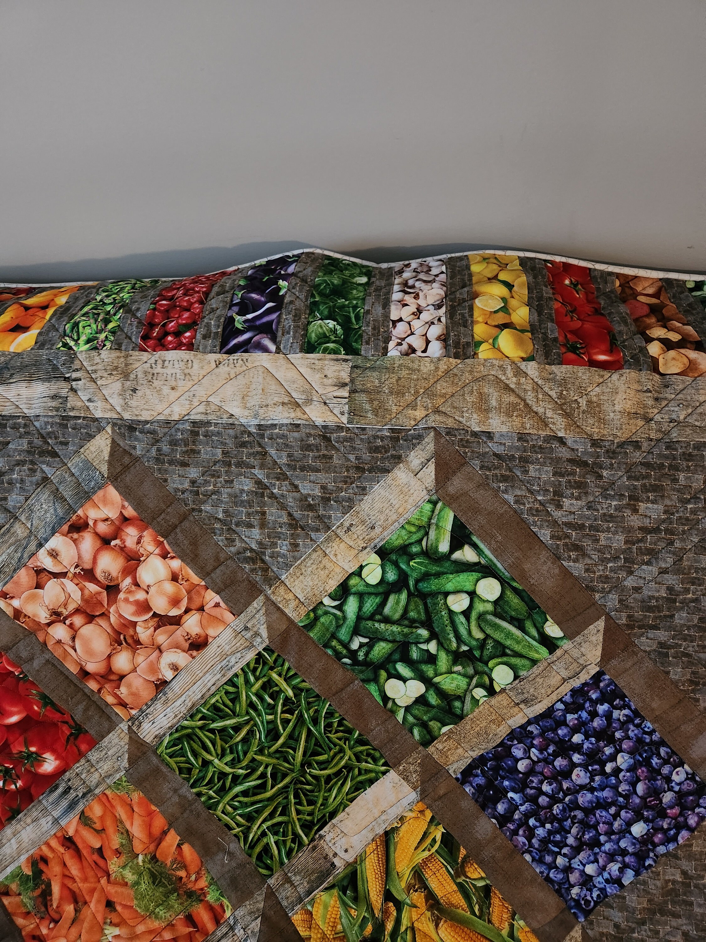 Glorious Bounty of a Farmer's Market Quilt, Fruits and Vegetables ...