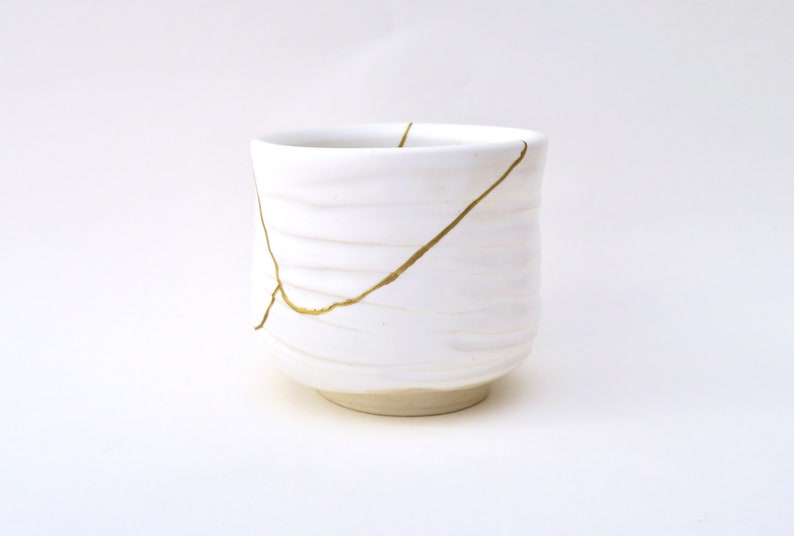 22k Gold Kintsugi Pottery Kintsukuroi Tea Bowl Puro Kintsugi Repair ...