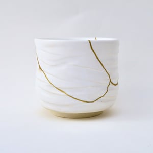 22k Gold Kintsugi Pottery Kintsukuroi Tea Bowl Puro Kintsugi Repair ...