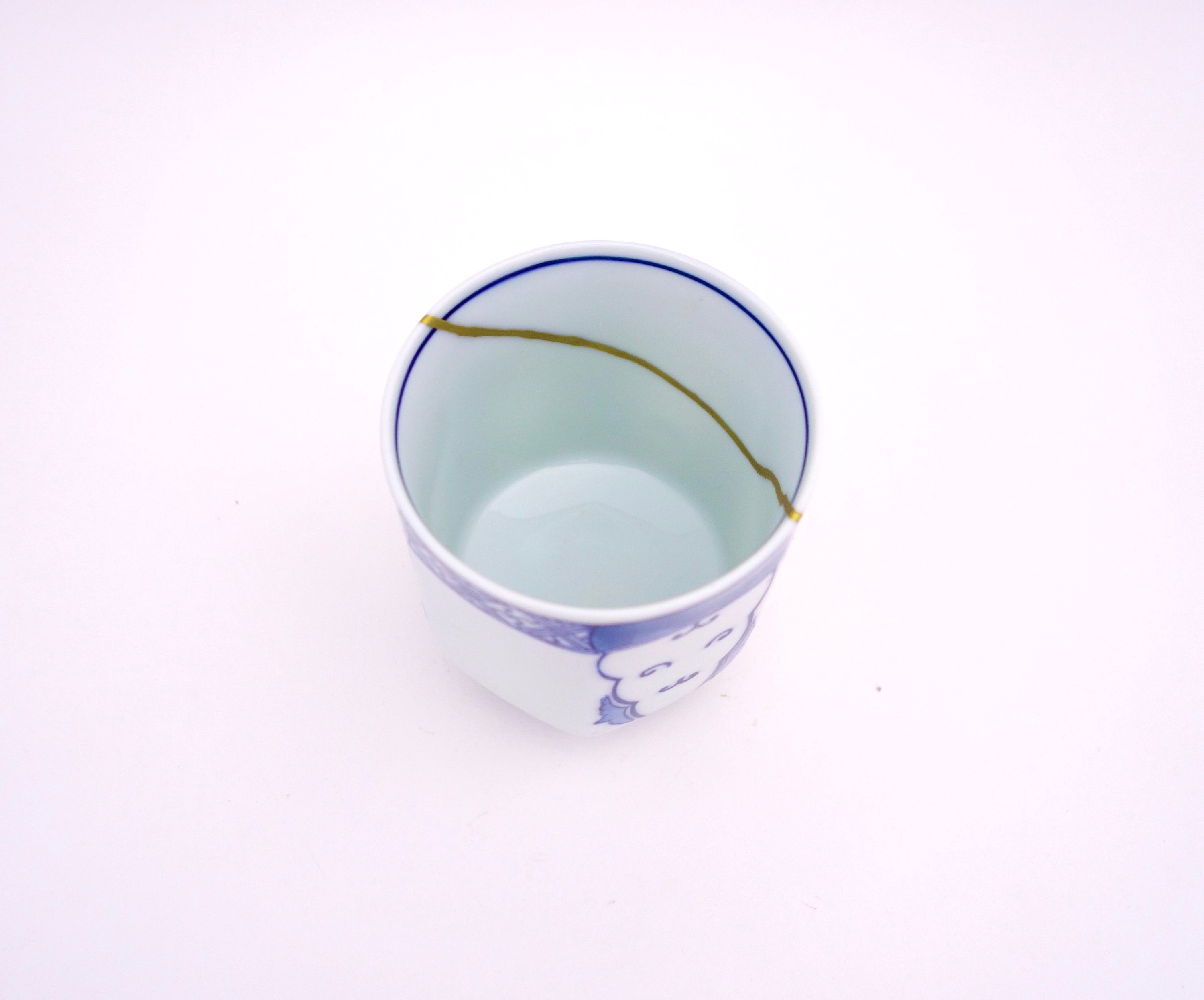Kintsugi Tea Cup: Antique Japanese Porcelain, Traditional Gold Repair ...