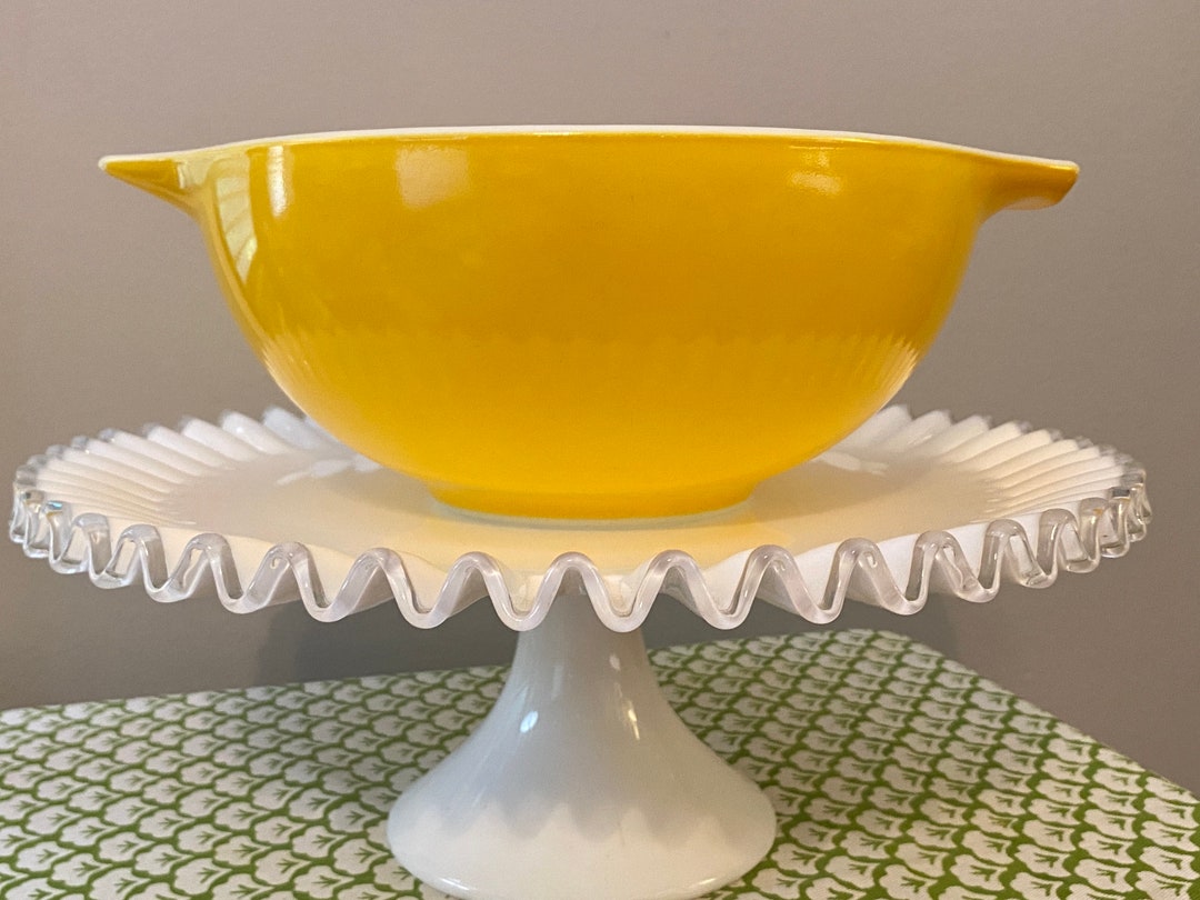 Vintage Pyrex Citrus Daisy Yellow Cinderella Bowl 443 - Etsy