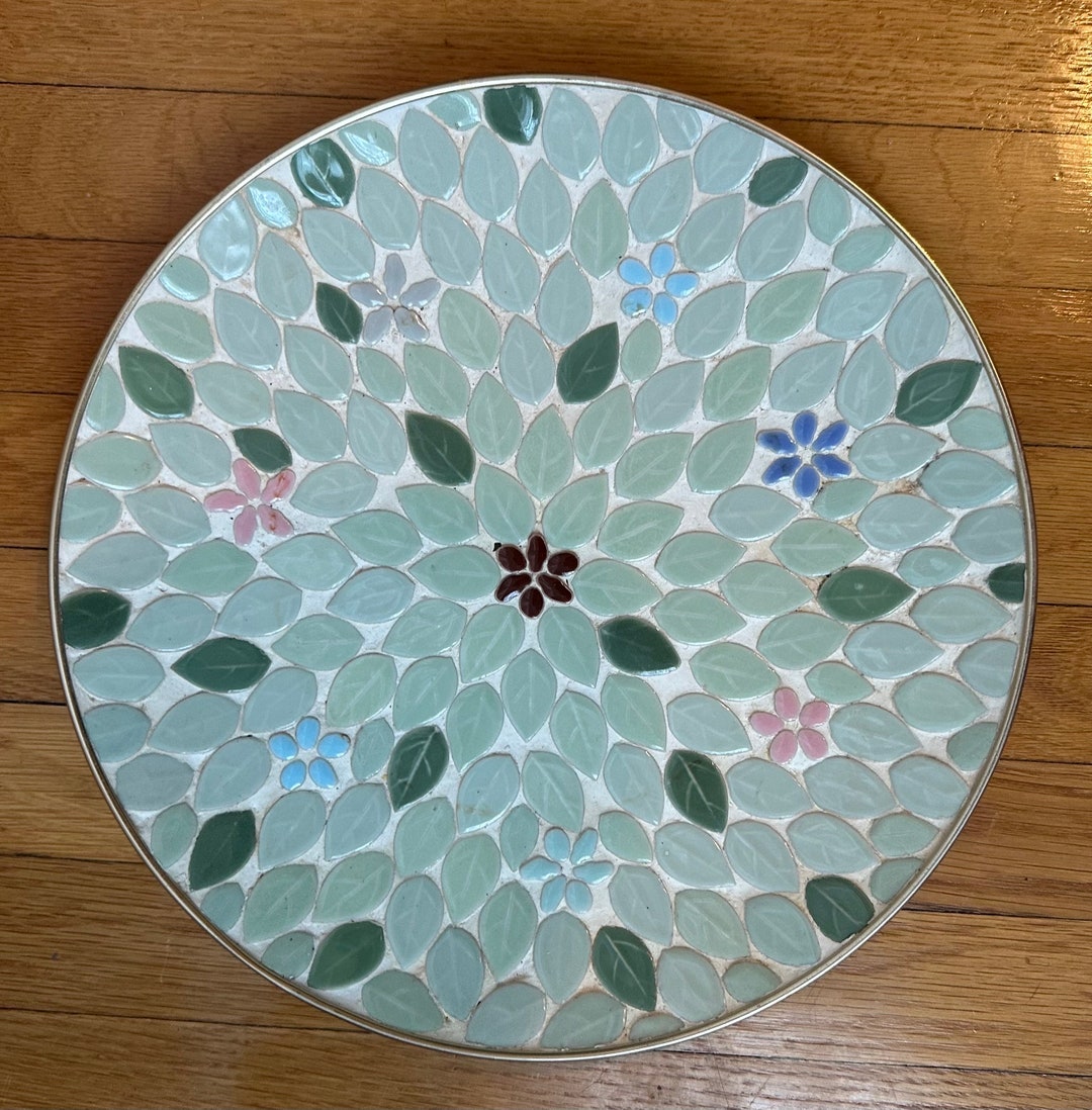 RARE World of Tile Springfield NJ Large Round Leaf Serving Platter ...
