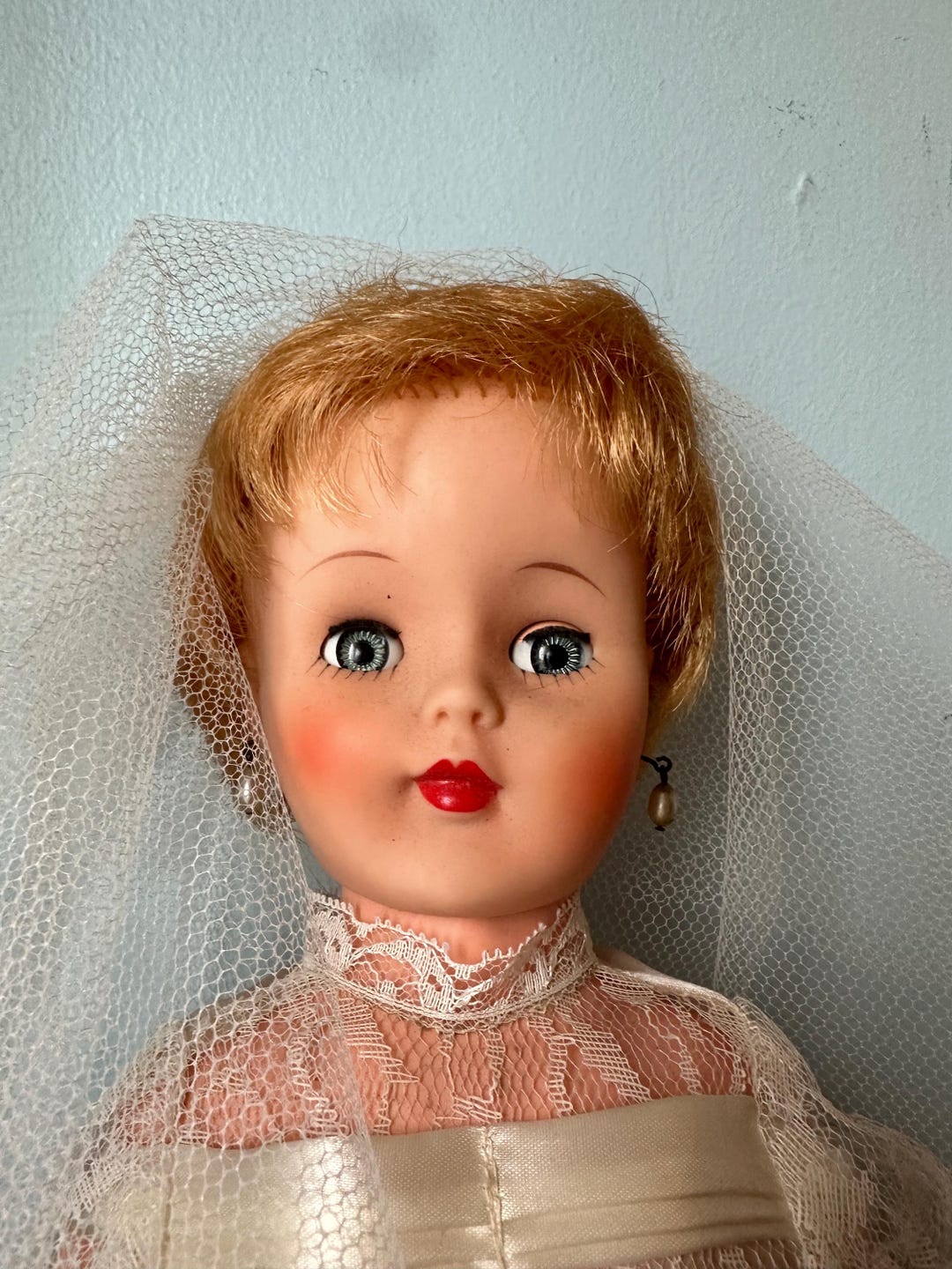 Uneeda Look a Like Doll, Bride With Veil, 21 Inches Tall, Vintage 1960 ...