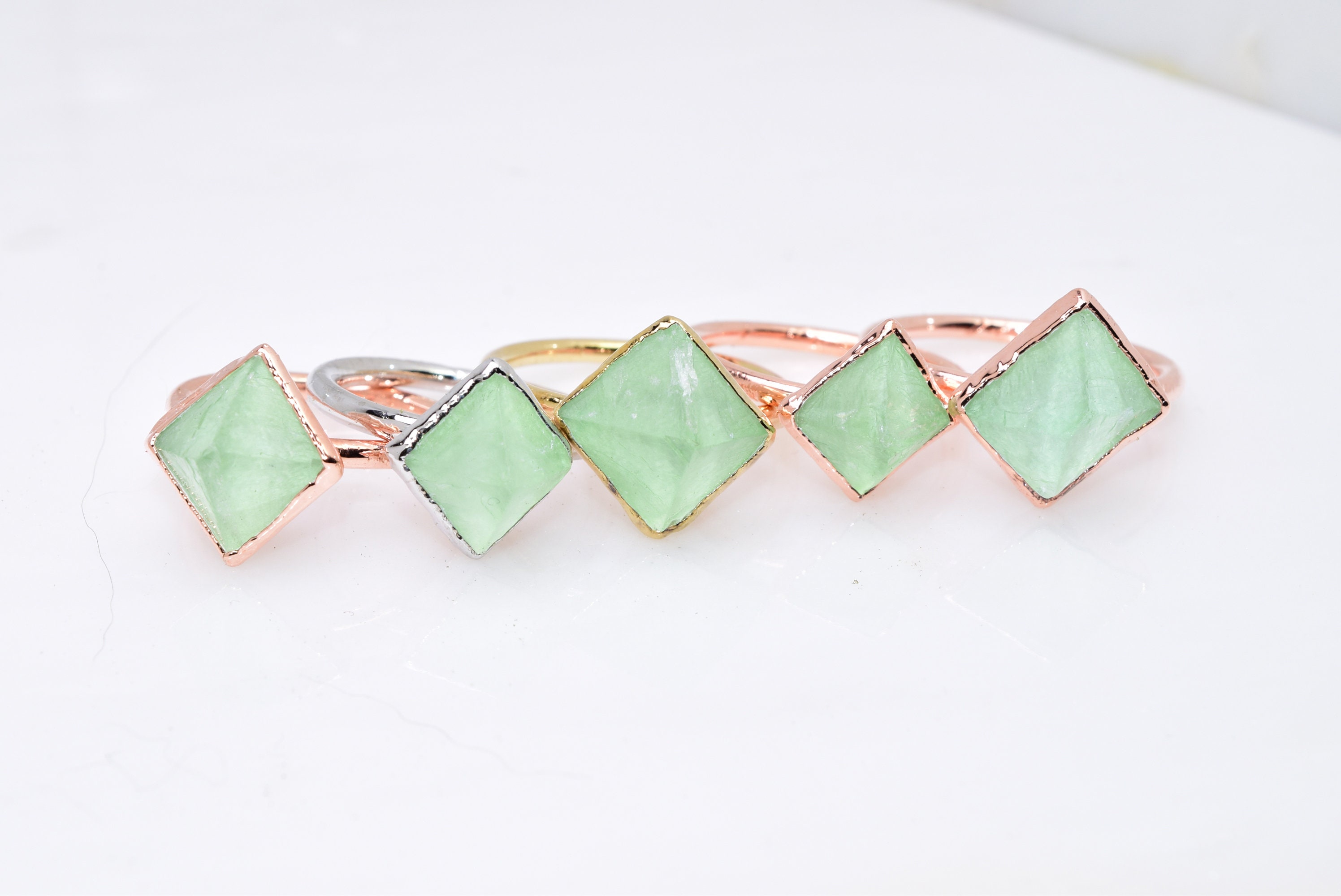 Raw GREEN FLUORITE ring // Crystal ring / Fluorite Ring / Fluorite ...