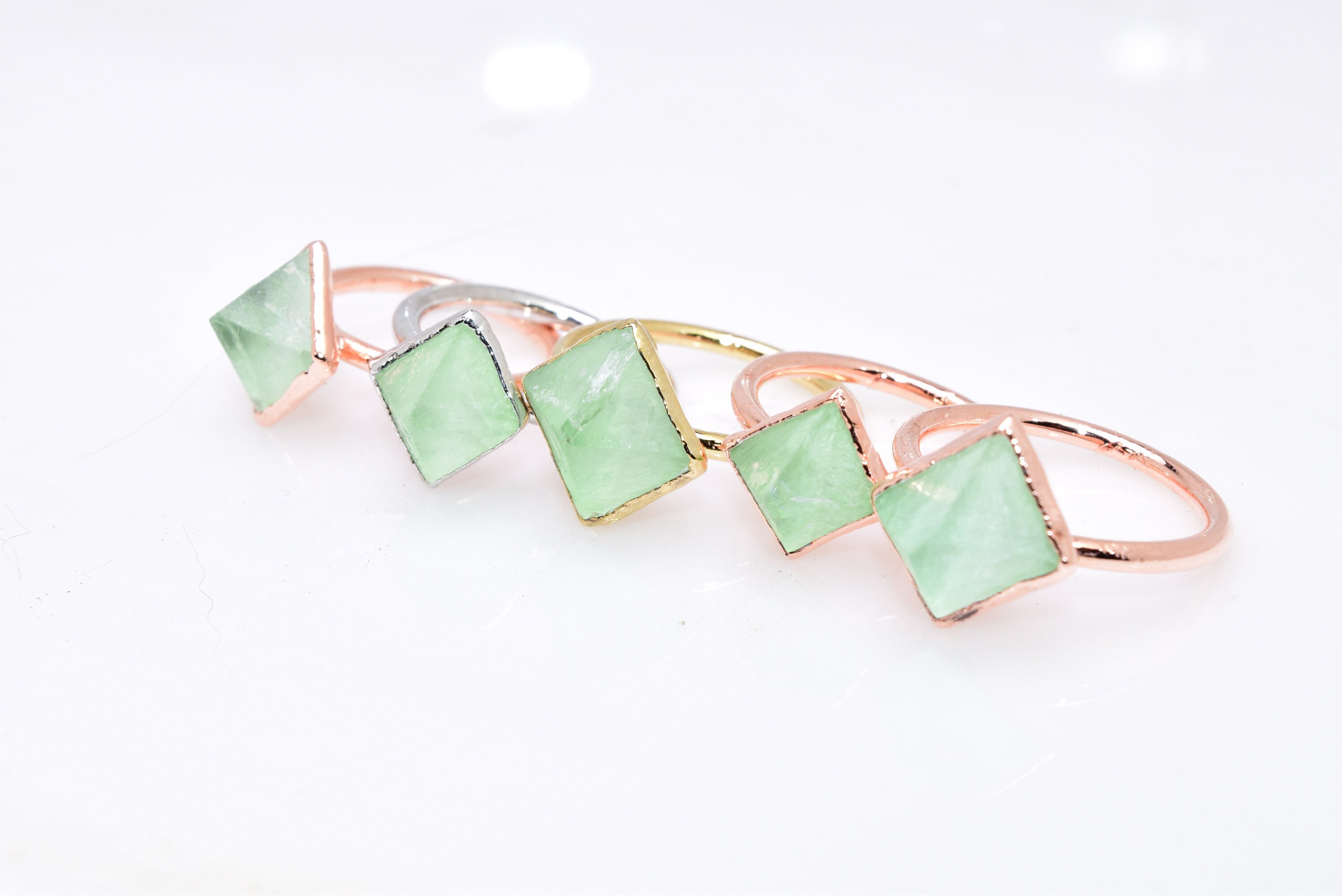 Raw GREEN FLUORITE ring // Crystal ring / Fluorite Ring / Fluorite ...