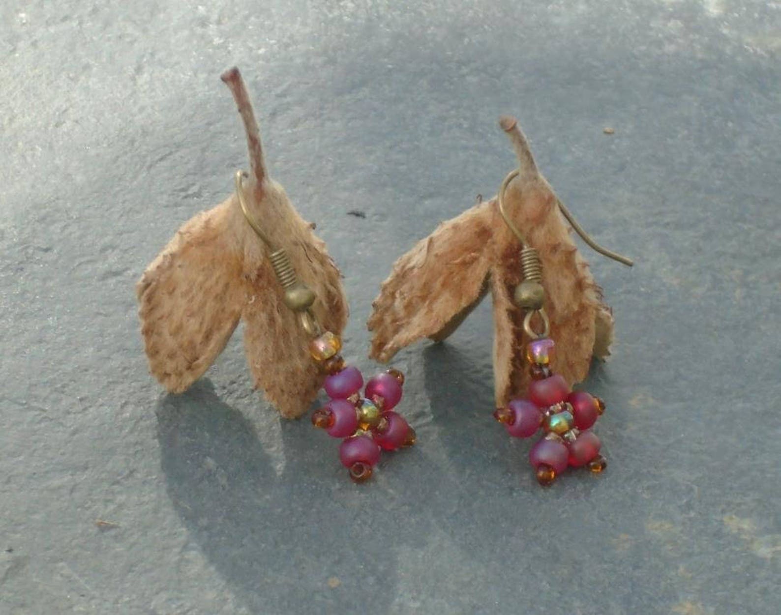 Red Quince Blossom Earrings Seed Bead Flower Earrings in - Etsy