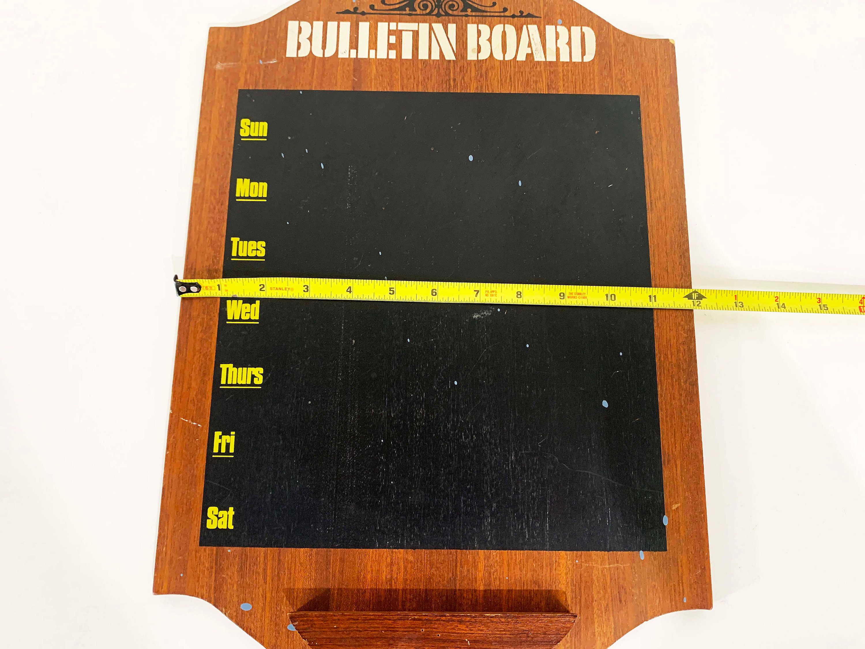 Vintage Bulletin Board Calendar Chalkboard Chalk Message Week Dark ...