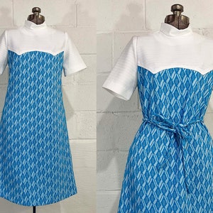 Vintage Mod A-line Dress Blue White Geometric Textured Mockneck Short ...