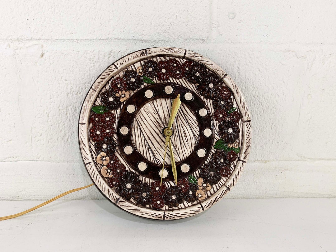 Vintage Floral Wall Clock 70s 1970s Round Handmade Atlantic Mold 1977 ...