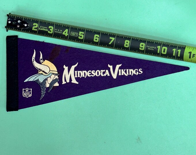 Vintage 1960s Minnesota Vikings NFL Football MINI Pennant Flag Banner ...