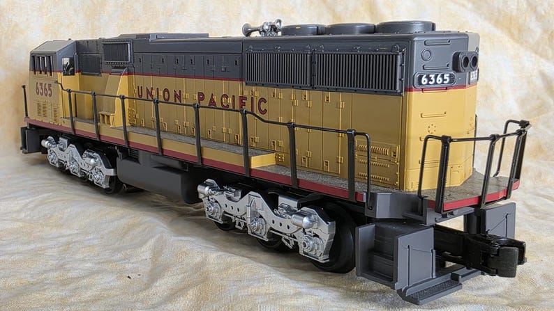 MTH Railking Electric Freight Train O-scale Union Pacific EMD SD60M ...