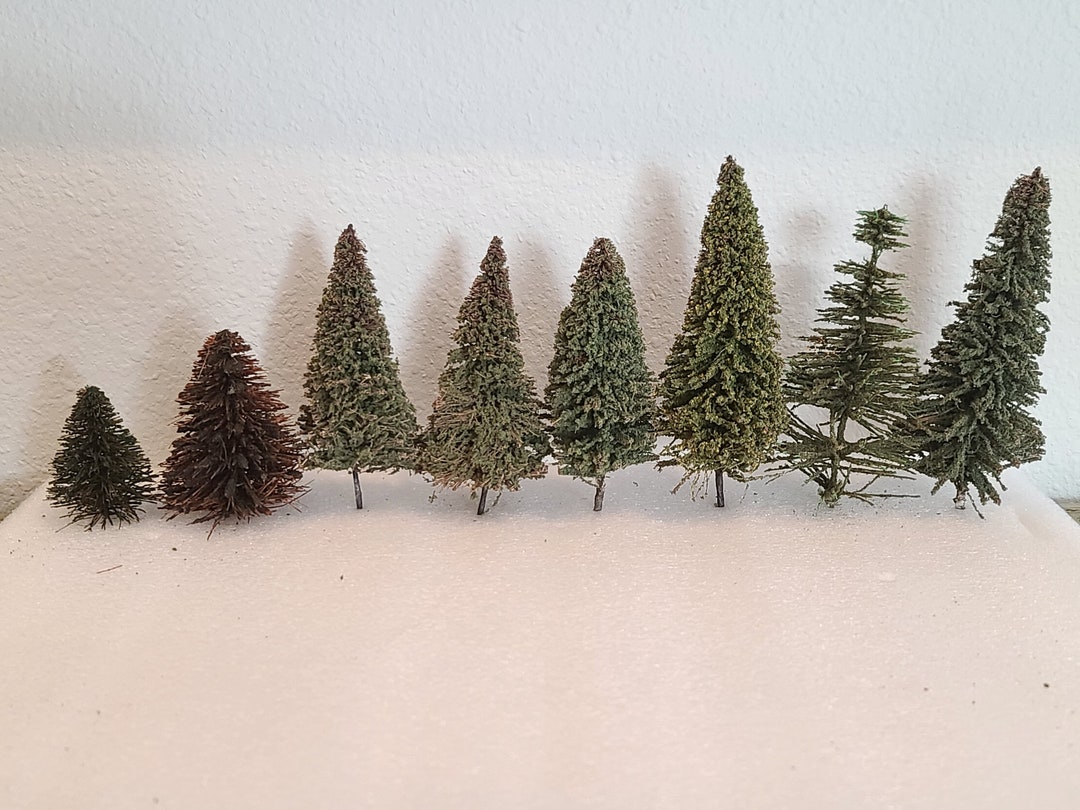 O-scale, HO, O-27 Lot of 8 Trees Forest Landscaping Scenery Evergreen ...