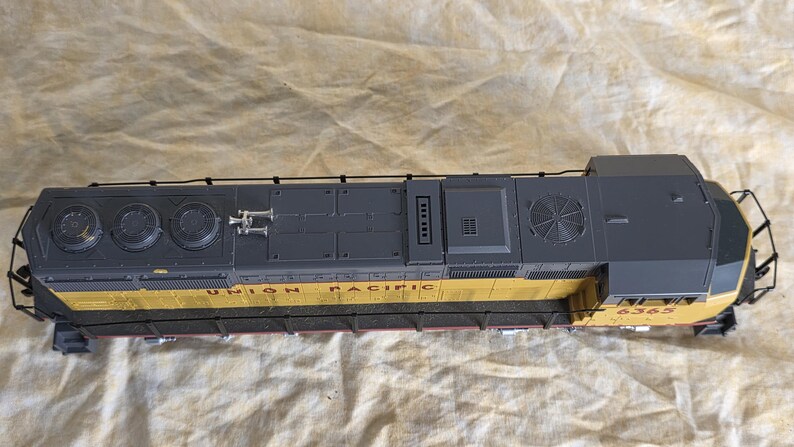 MTH Railking Electric Freight Train O-scale Union Pacific EMD SD60M ...