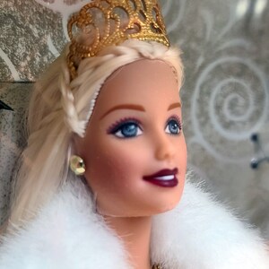 MINT RARE Vintage Gold Dress Celebration Holiday Collector Barbie ...
