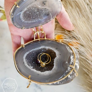 XL Gray Geode Ring Box. Gray Geode Jewelry Box With Gold Stand. Crystal Jewelry Display. Wedding ...