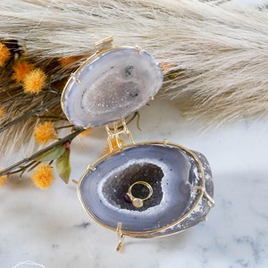 XL Gray Geode Ring Box. Gray Geode Jewelry Box With Gold Stand. Crystal ...