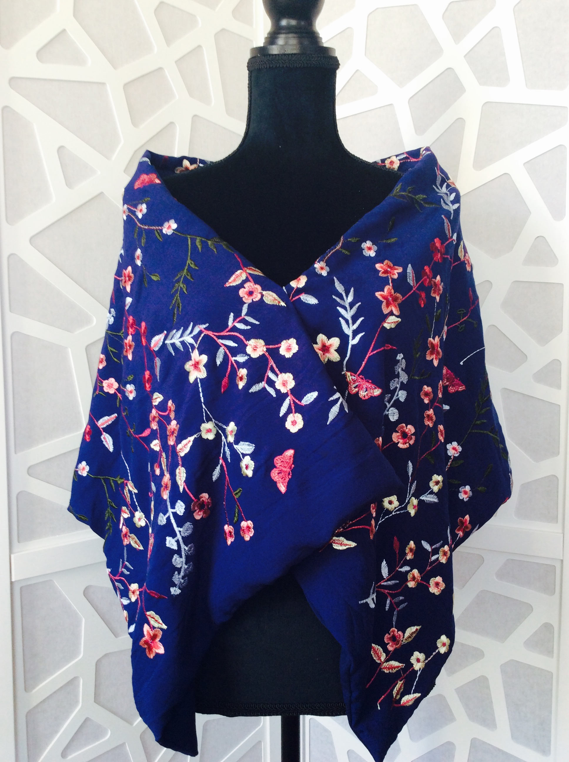 Blue Shawl, Floral Shawl, Shawl Gift for Mom, Rose Scarf, Womens Shawl ...