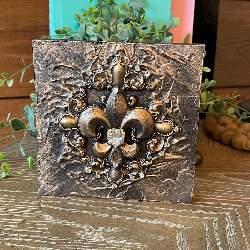 Crown Wall Plaque - Etsy