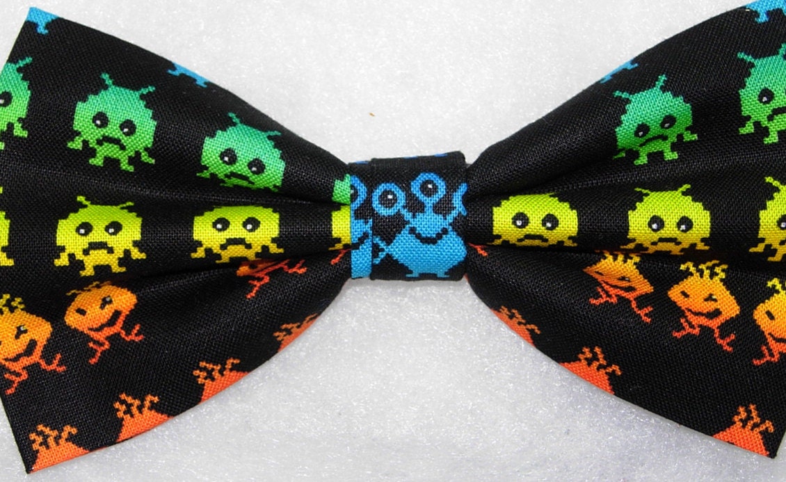 Video Game Bow Tie Colorful Space Aliens Pre-tied Bow Tie - Etsy