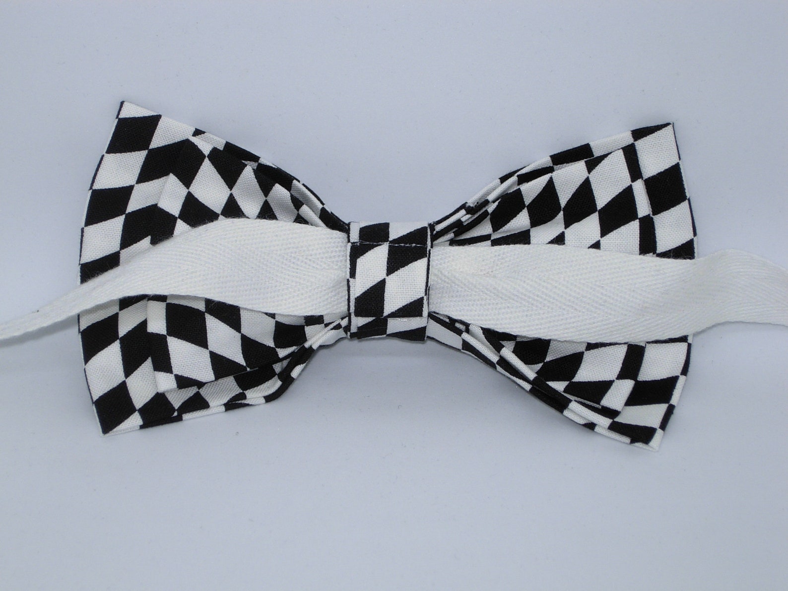 Checkered Flag Bow Tie, Wavy Black & White Racing Checks, Self-tie, Pre ...