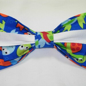 Sea Turtles Bow Tie, Baby Sea Turtles on Blue, Pre-tied Bow Tie, Bow ...