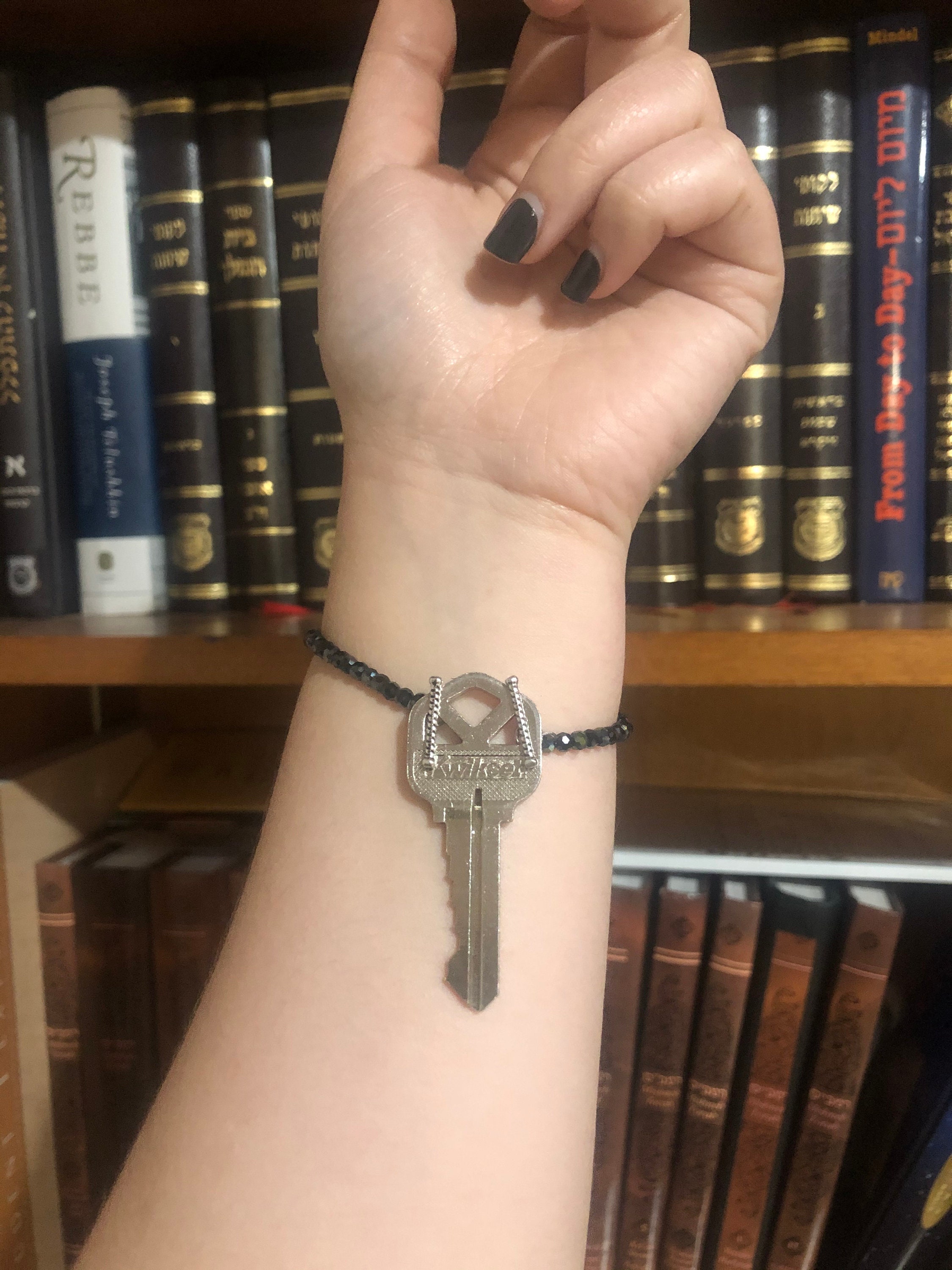 Shabbos Key Bracelet: Beaded Key Holder - Etsy