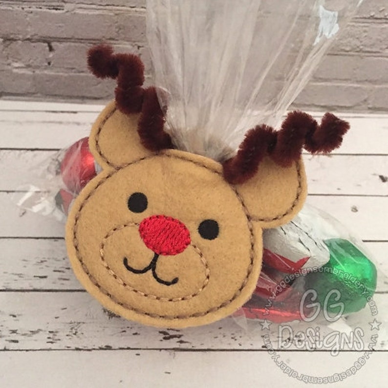 Reindeer Treat Bag Topper in the Hoop Machine Embroidery Design - Etsy