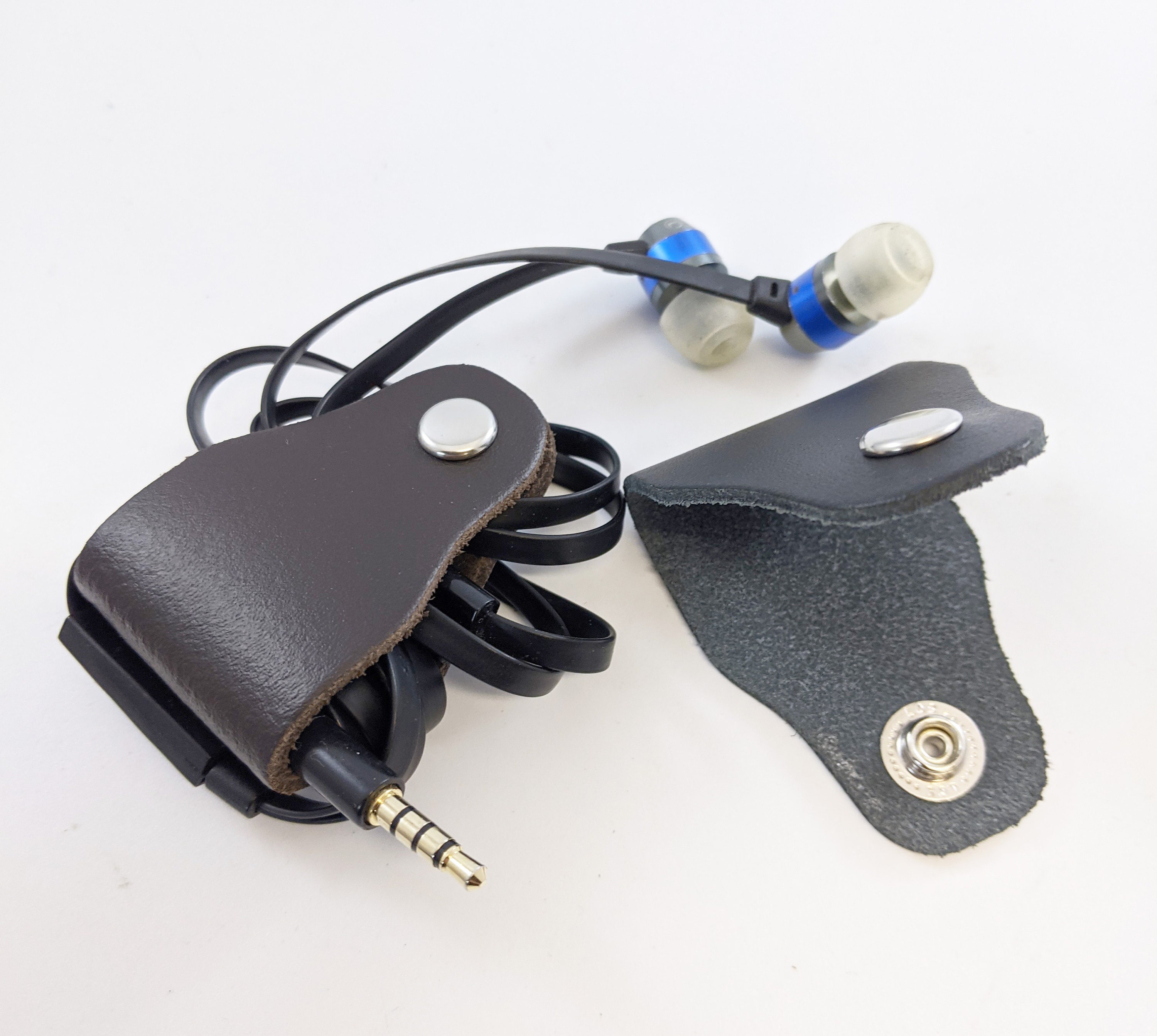 Personalised Leather Earbuds Cable Organiser Earphone Holder - Etsy UK