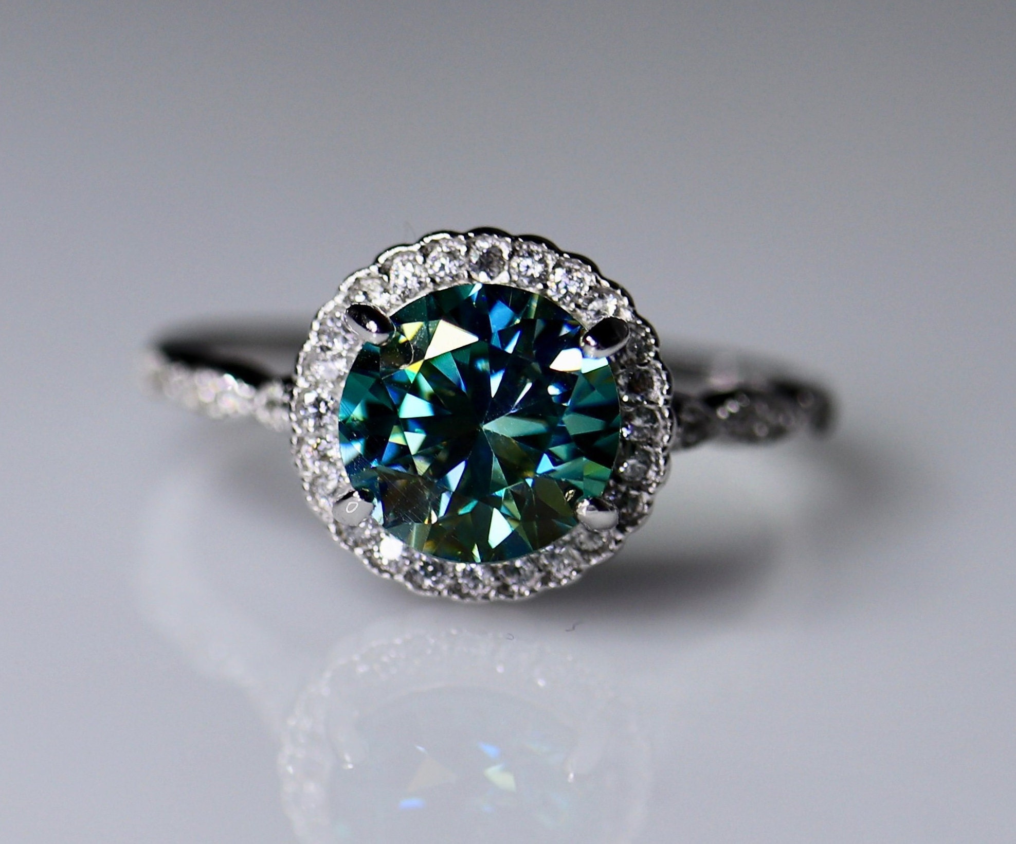 Moissanite Stone