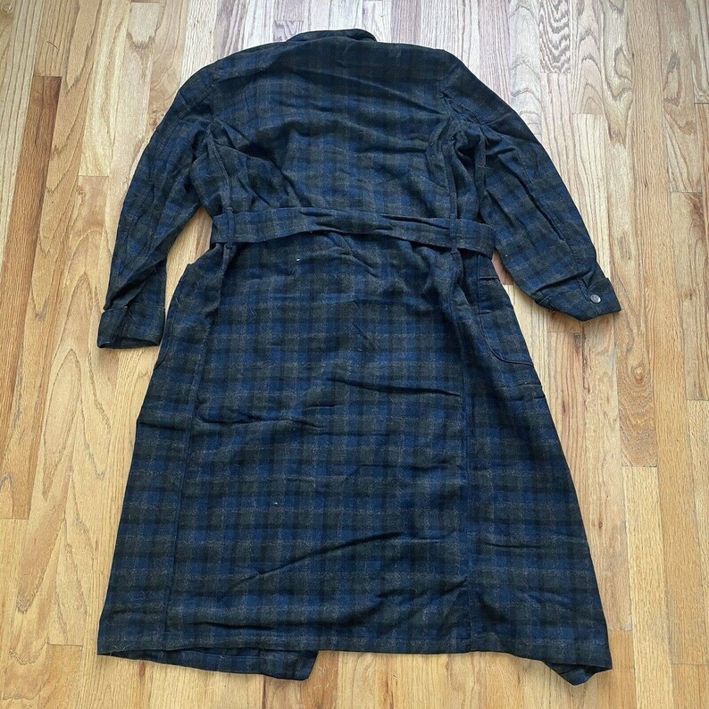 Men's Vintage 80's Pendleton USA Navy Blue Gray Plaid Wool Belted Bath ...