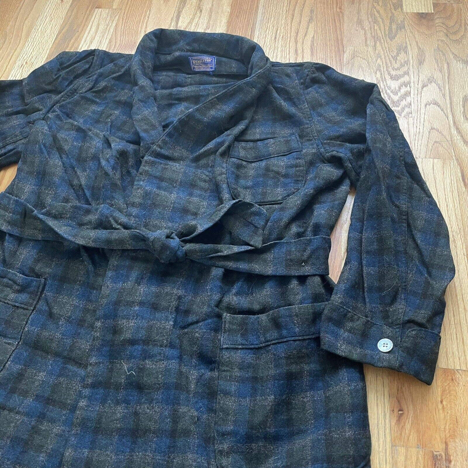 Men's Vintage 80's Pendleton USA Navy Blue Gray Plaid Wool Belted Bath ...