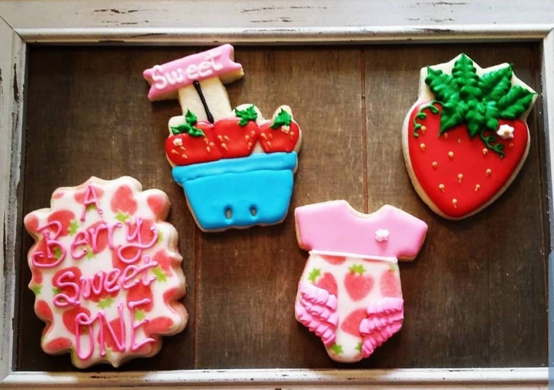 Berry Sweet One Strawberry Set One Dozen - Etsy