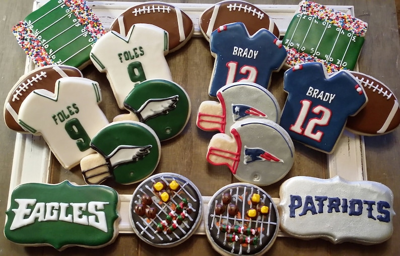 Football Cookies ANY TEAM AVAILABLE Baker's Dozen - Etsy