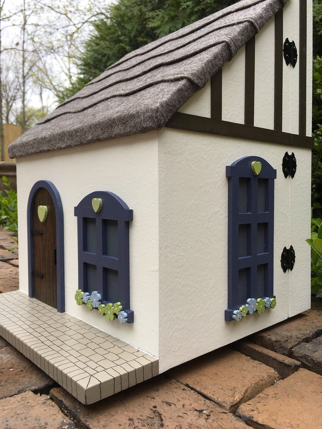 Handcrafted Doll House Cottage W/6 Pieces of Furniture, Wooden Peg ...