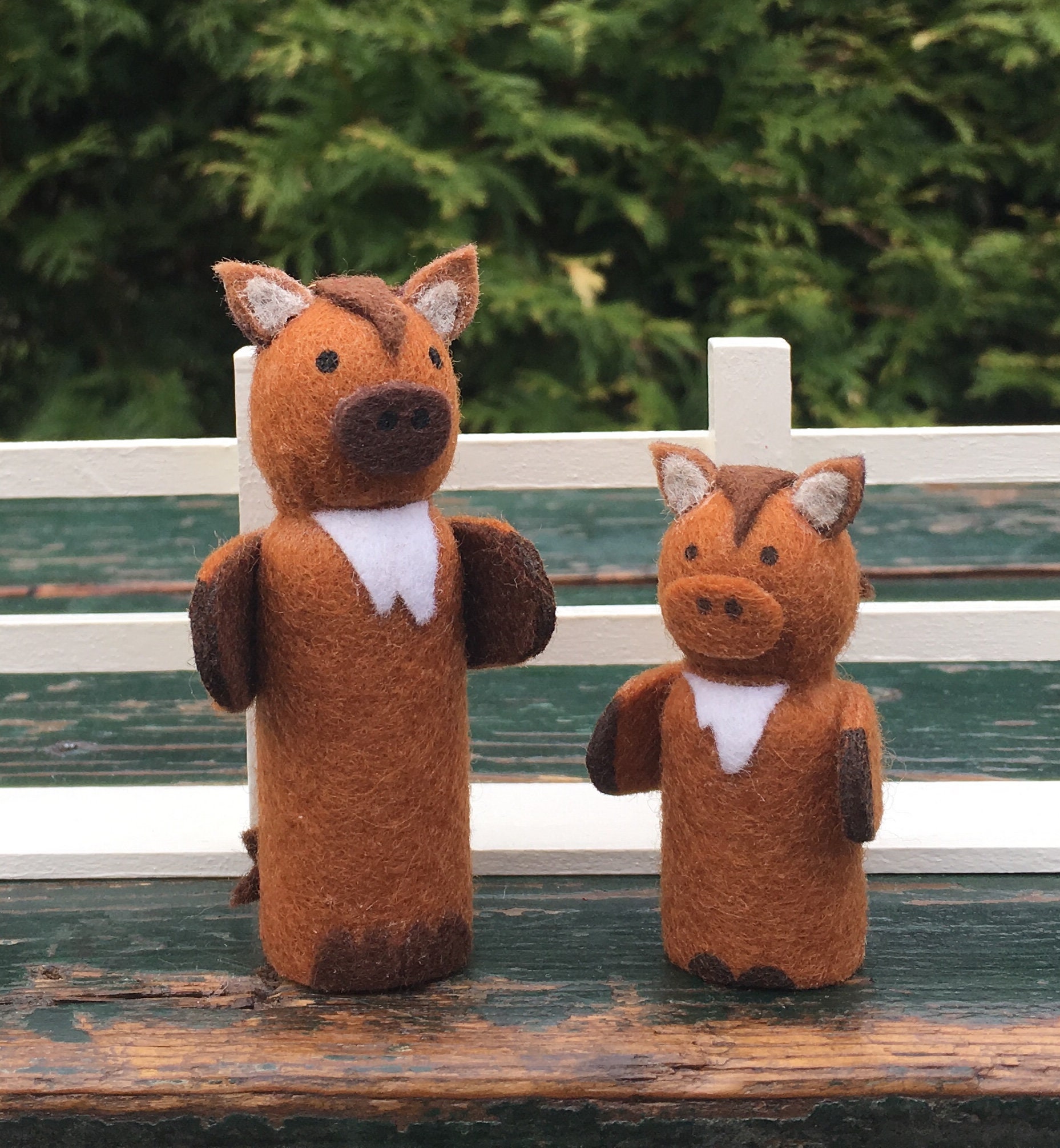 Red Toy Barn With 13 Peg Farm Animals, Farmer and Wife, Handmade Wood ...
