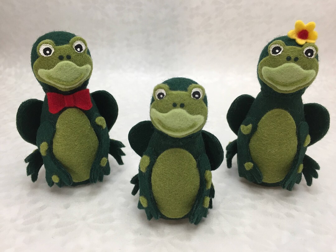 Frogs, Peg Frogs, Wooden Peg Frogs, 3 1/2" Handmade Peg Frogs - Etsy